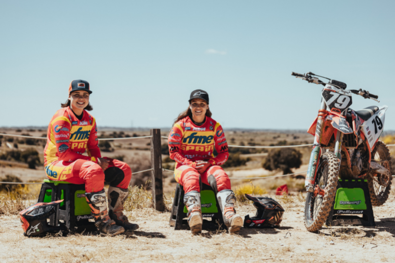 Daniela Guillén y Gabriela Seisdedos, las "Leonas del Motocross"
