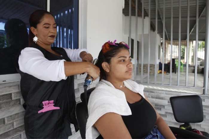 Un proyecto brinda oportunidades laborales a mujeres en Colombia