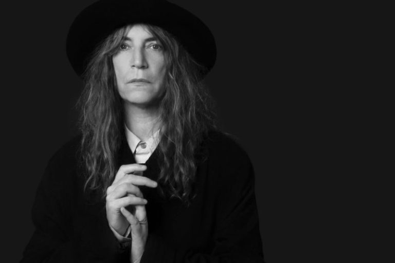 "El libro de los días", de Patti Smith, el universo de una artista ...
