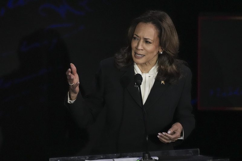 Harris marca una línea roja a Trump: No debería decir a una mujer qué ...